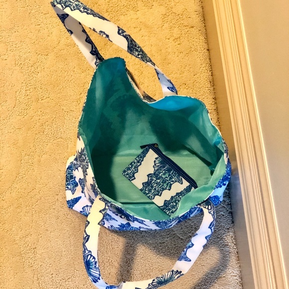 Lilly Pulitzer | Bags | Lilly Pulitzer For Este Lauder Blue Sea Shell ...